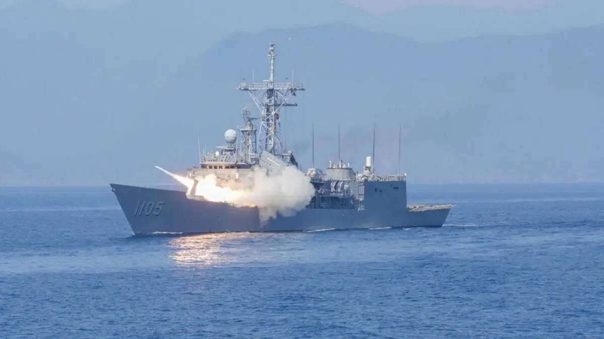 China realiza ejercicios de fuego real cerca de Taiwán