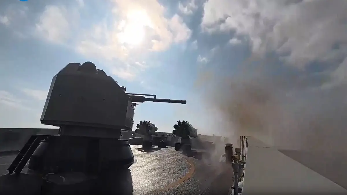 China realiza ejercicios de fuego real cerca de Taiwán